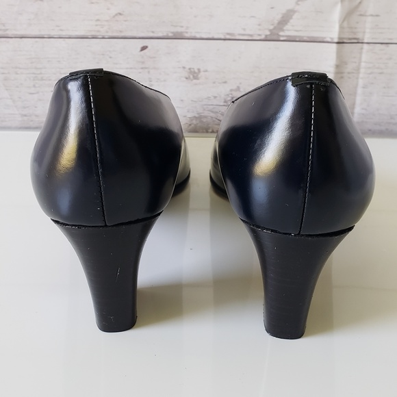 Ann Taylor | Shoes | Ann Taylor Womens Smooth Black Leather Pumps Shoes ...